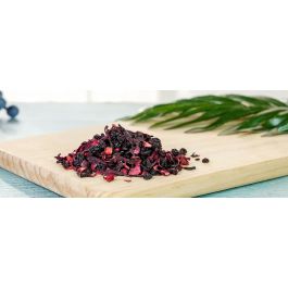 Instants fruits rouges : myrtilles, framboises, fraises, raisins